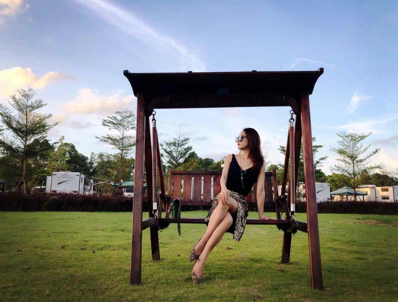 Twitter超级好看气质网红特莱莎@lyainevan最全集【百度网盘/57P/60V/3.24GB】 - 涩涩福利社