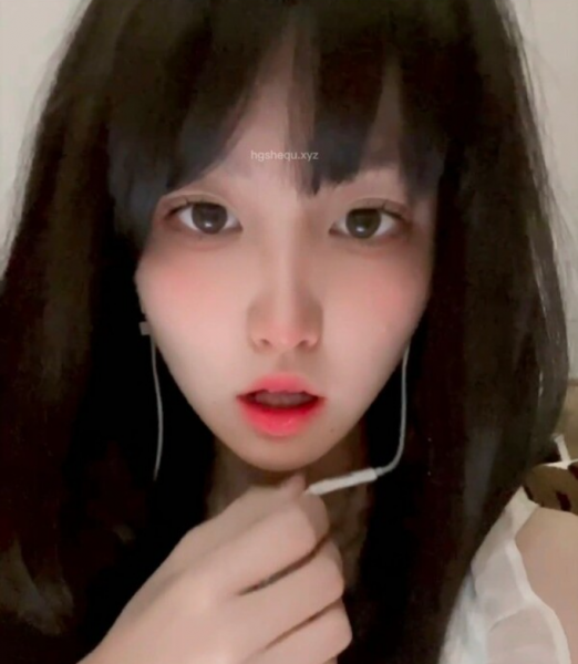 【比心陪玩小雪】极品萝莉私人订制「23v 9.8G」 - 涩涩福利社