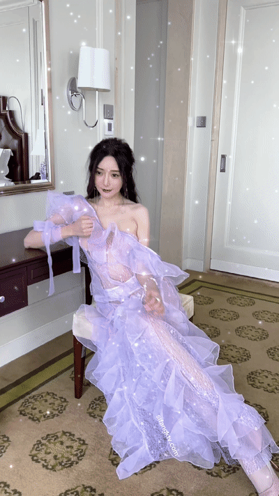 『王馨瑶』紫色连衣裙 极致仙女 [1V+112P/1.22G] – 老司机